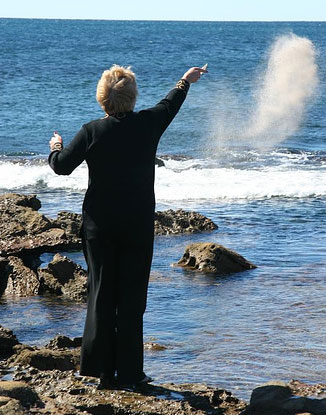 60 Beautiful Ideas For Cremated Ashes: My Favorite Ideas In 2025